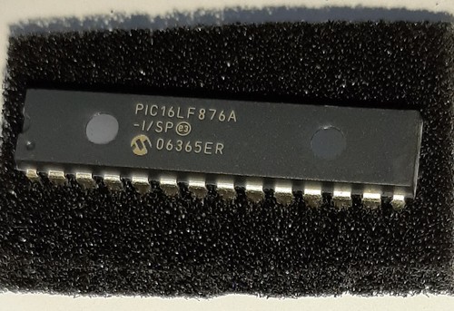 Microchip PIC16LF876A-I/SP, PIC16C72-04/SP, PIC16F913-I/SP | eBay