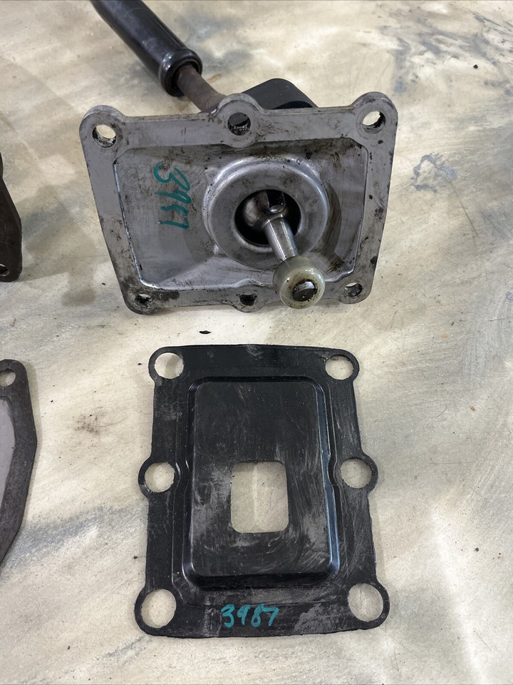 84-88 Toyota Pickup 89 4Runner W56 Shift Lever Shifter 4x4 SET | eBay