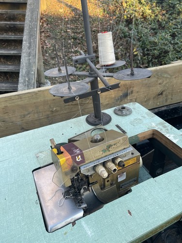 Union Special E-Series Industrial Overlock Machine w/ Table – Untested ...