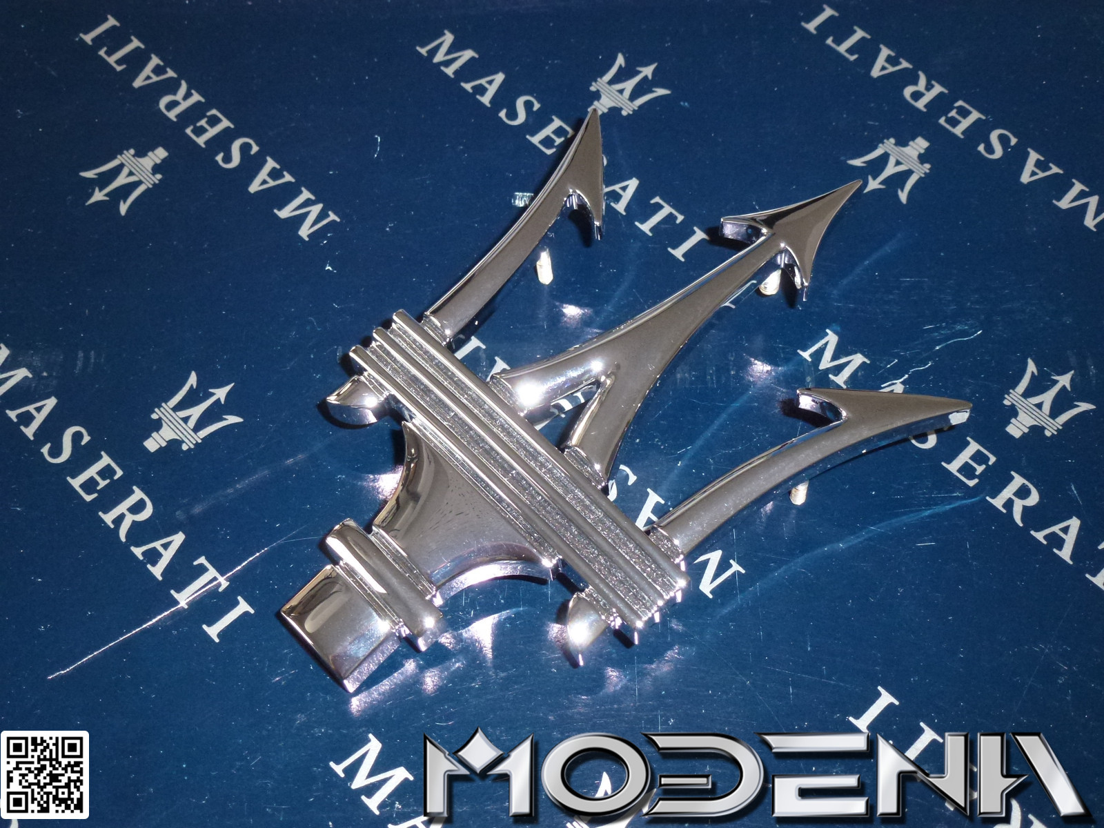 Maserati Emblem Radiator Grill Trident 4200 Coupe Spyder QP GranTurismo ...