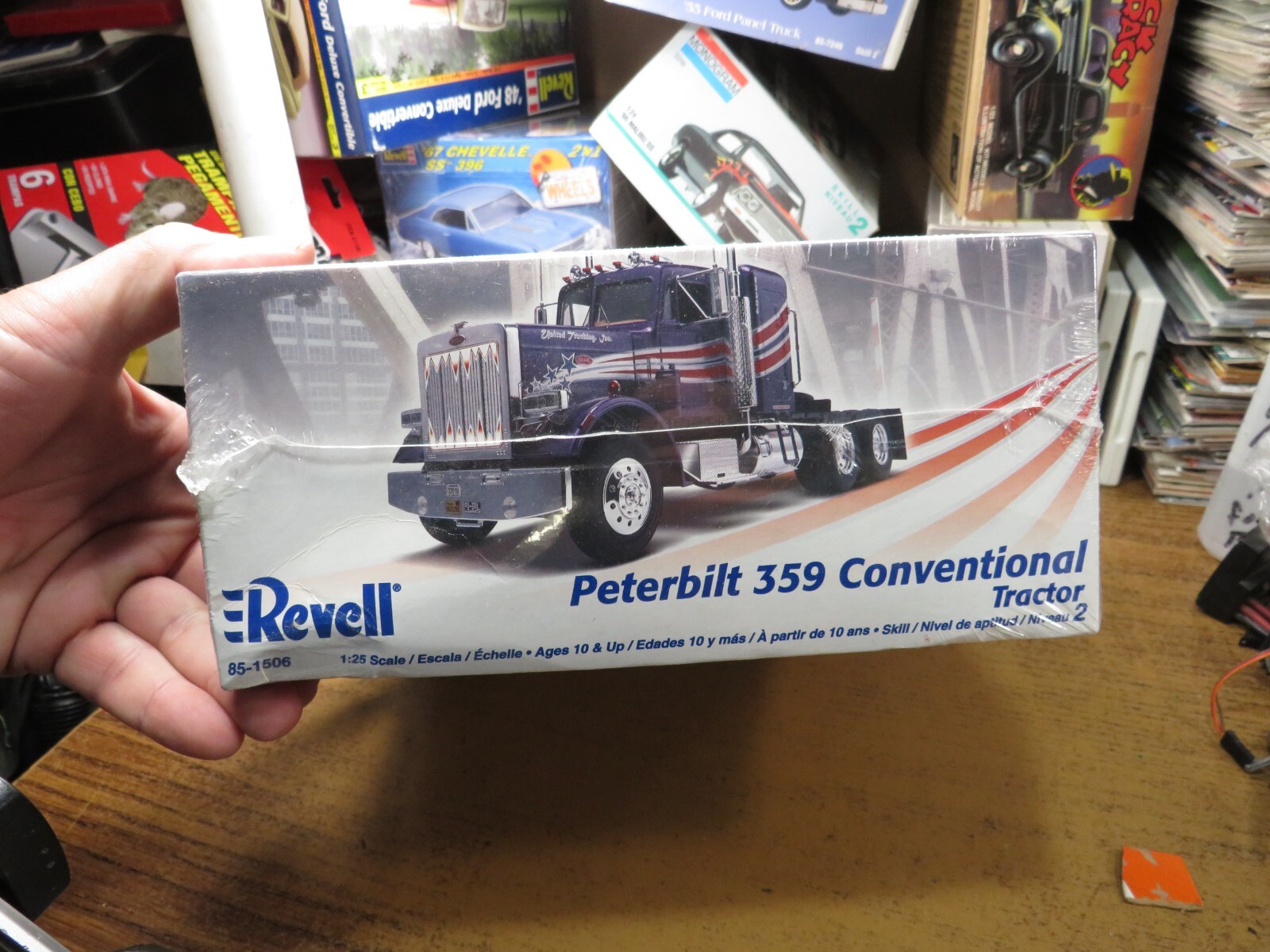 Revell Peterbilt 359 Conventional Tractor 85-1506 1/25 Plastic Truck ...