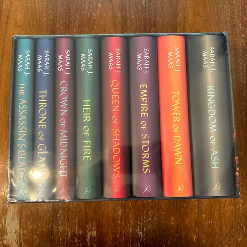 Throne of Glass Box Set by Sarah J. Maas [Box Set] [Hardcover ...