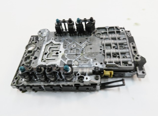 15-19 MERCEDES BENZ 7g Tronic Transmission Valve Body 2312703801 for ...