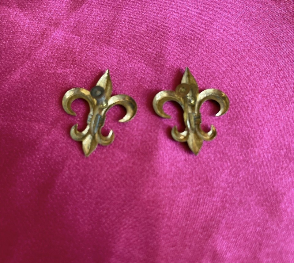 Vintage Bronze Tone Screw Back Closure Unique Earrings | eBay