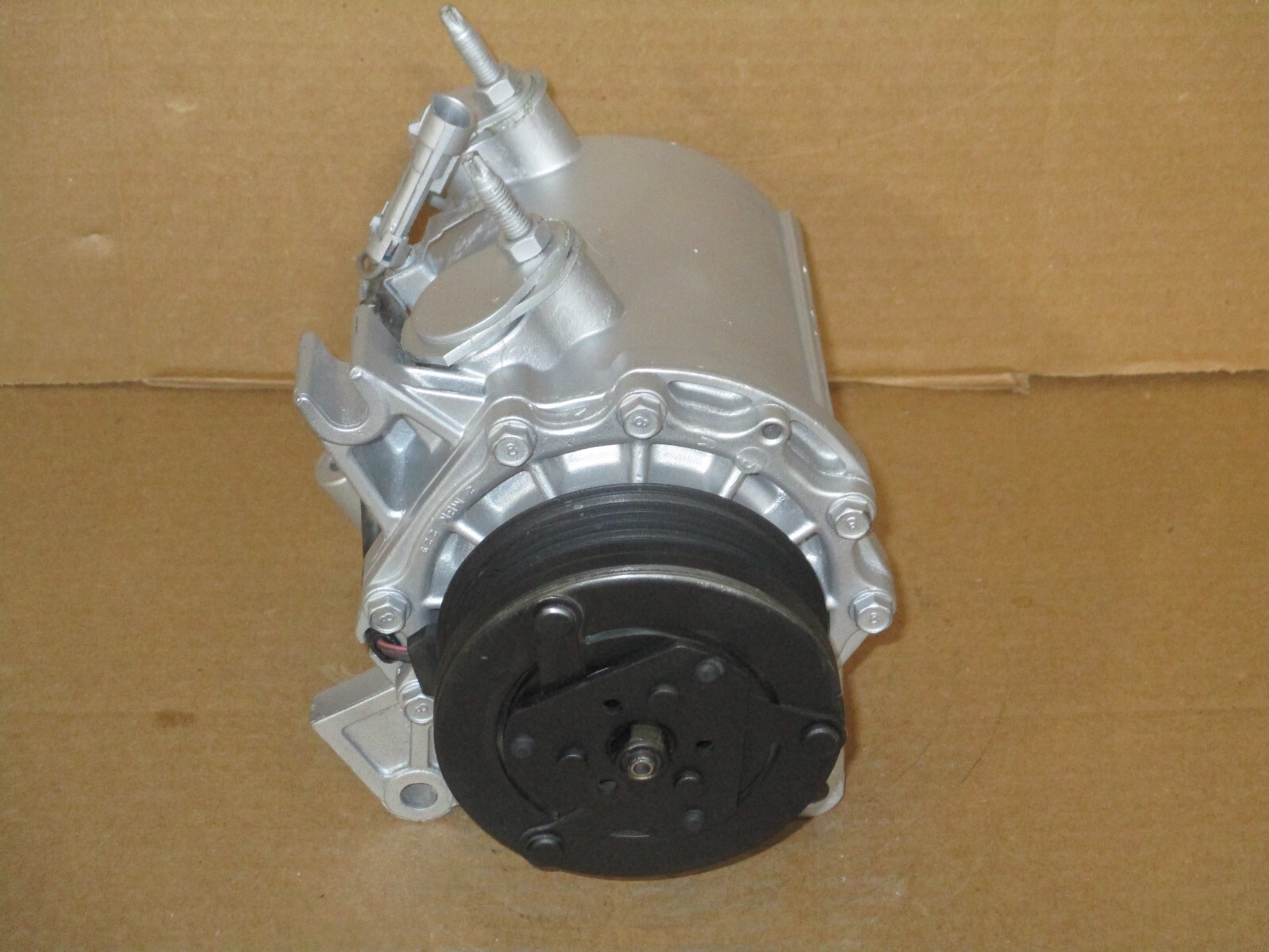 AC COMPRESSOR FITS 2000-2005 CADILLAC DEVILLE, 1998-2004 SEVILLE- OEM ...