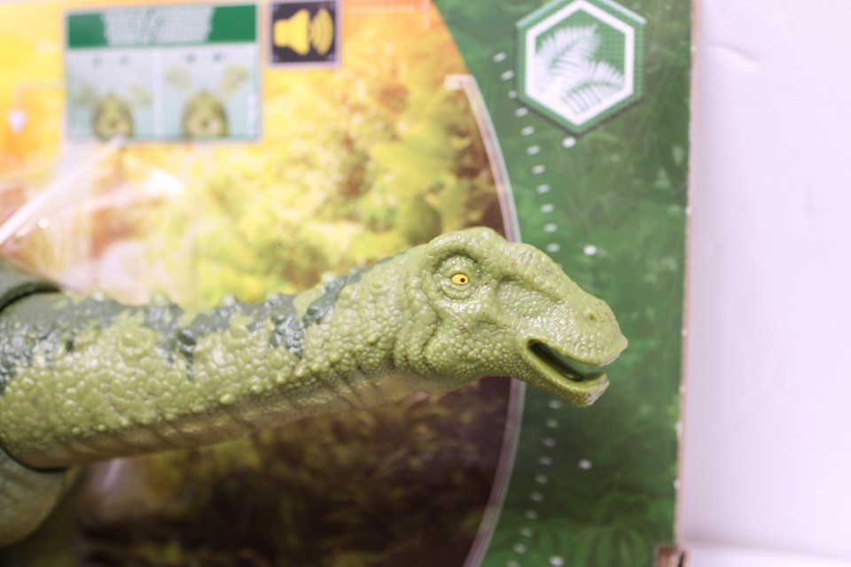 2022 Mattel Jurassic World Dino Trackers Wild Roar Nigersaurus Dinosaur ...