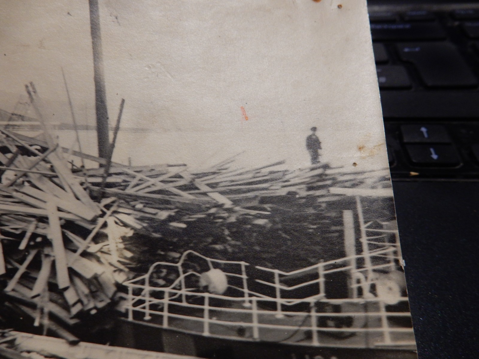 ORIG PHOTOGRAPHIC VINTAGE WW1 LISA SINKING SHIPWRECK 110 X 75 mm HMS ...