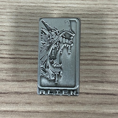 ALIEN LIMITED EDITION PIN BADGE SILVER EDITION ANTIQUE NICKEL HORROR ...