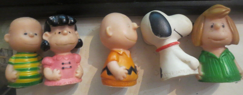 5 Vintage Peanut Figures 1952 Rubber Vinyl 2 1/2" Charley Brown Snoopy ...