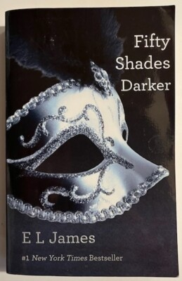 Fifty Shades Darker paperback BOOK by E L James (basis for movie sequel ...