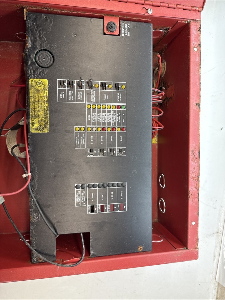 Hochiki America Corporation Fire Alarm Control Panel HCP-202 Needs Key ...