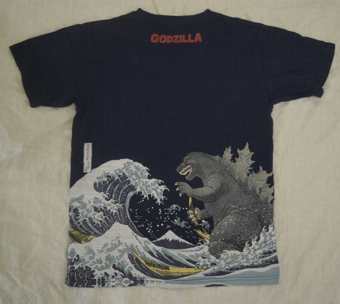 2018 Godzilla T shirt Wave Kanagawa TOHO Officially … - Gem
