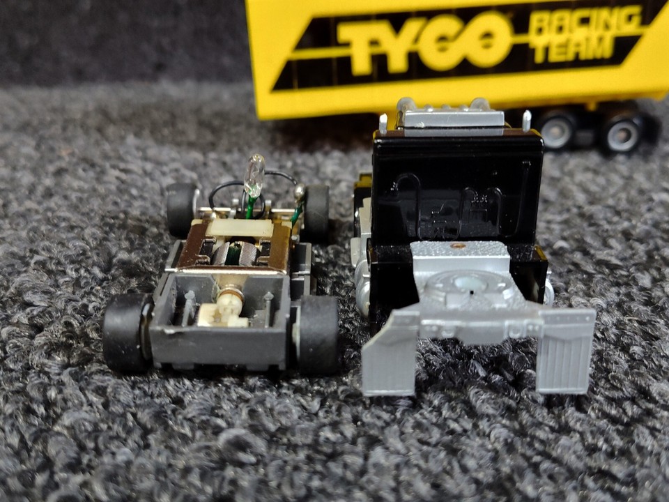 Tyco US 1 Black Peterbilt with Tyco Racing Team Trailer | eBay