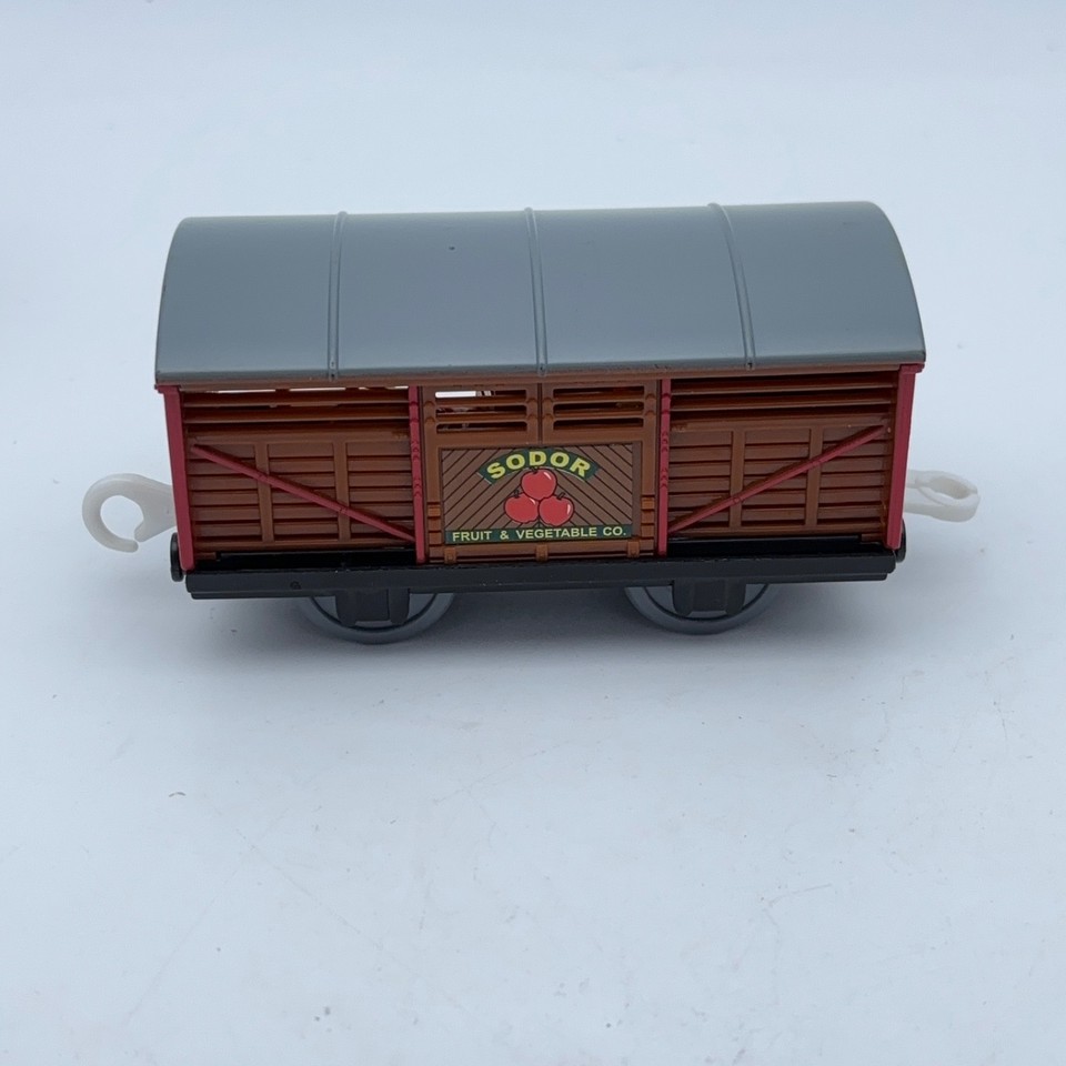 Thomas Trackmaster 3D S.C. Ruffey Hit Toy Fruit & Vegetable Van Trucks ...