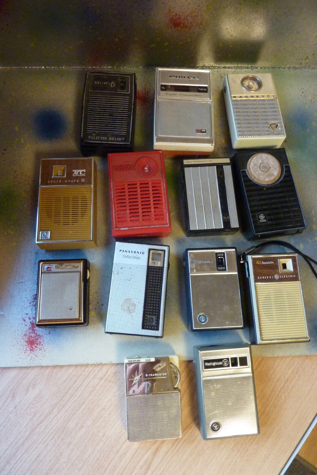 Vintage Lot of 13 Portable Transistor Handheld Radios | eBay