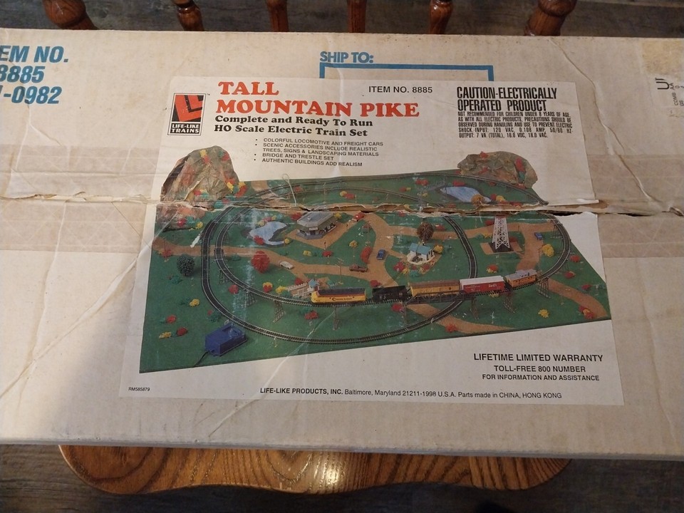 Life Like Trains Tall Mountain Pike Electric Train Set # 8885 Vintage ...