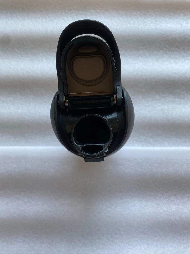 Brand new Owala Snoopy stainless steel insulated water bottle flip lock ...