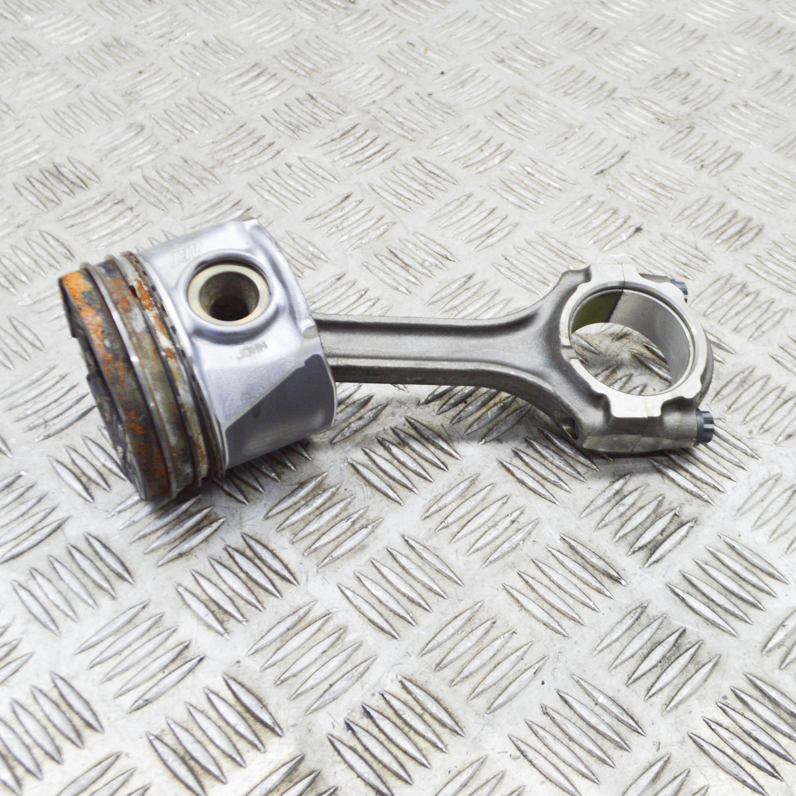 TOYOTA HILUX MK8 AN120 Piston W/ Rod 13201-0E010-A0 2.4 Diesel 110kw ...