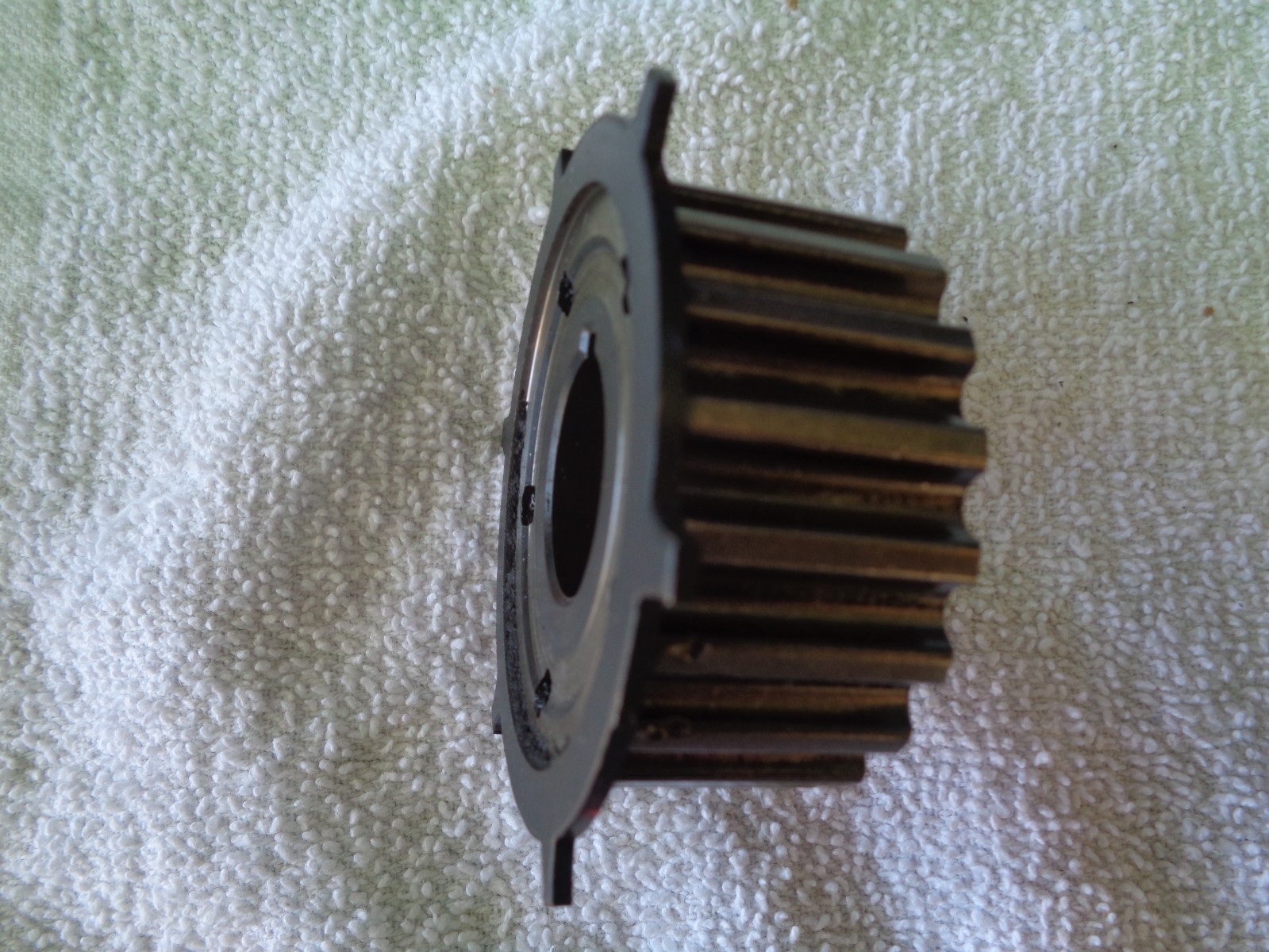 GEO METRO SWIFT 96 - 97 (3 OR 4 CYLIND ) CRANKSHAFT TIMING RELUCTOR ...