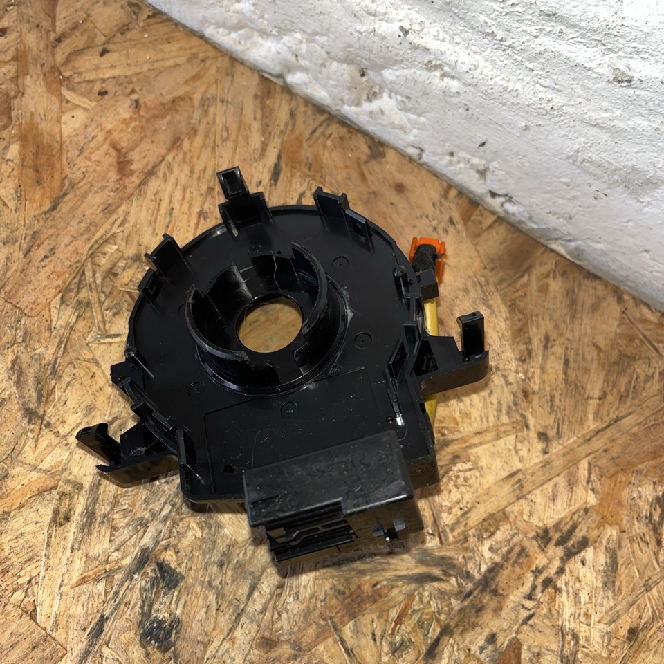 Citroen C1 Toyota Aygo Peugeot 107 2005 - 2012 Airbag Squib Clock ...