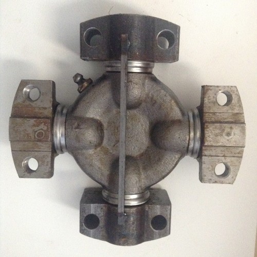 ROCKWELL CLARK EQUIPMENT PARTS LOADER U UNIVERSAL JOINT 1872773 ...