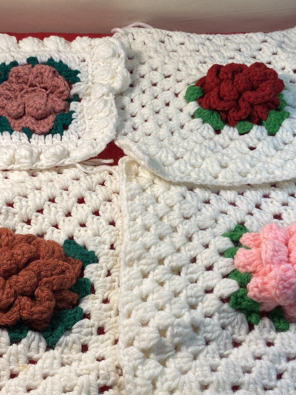 lot of 4 Knit Crochet Red Pink Mauve Floral designed Granny Square ...