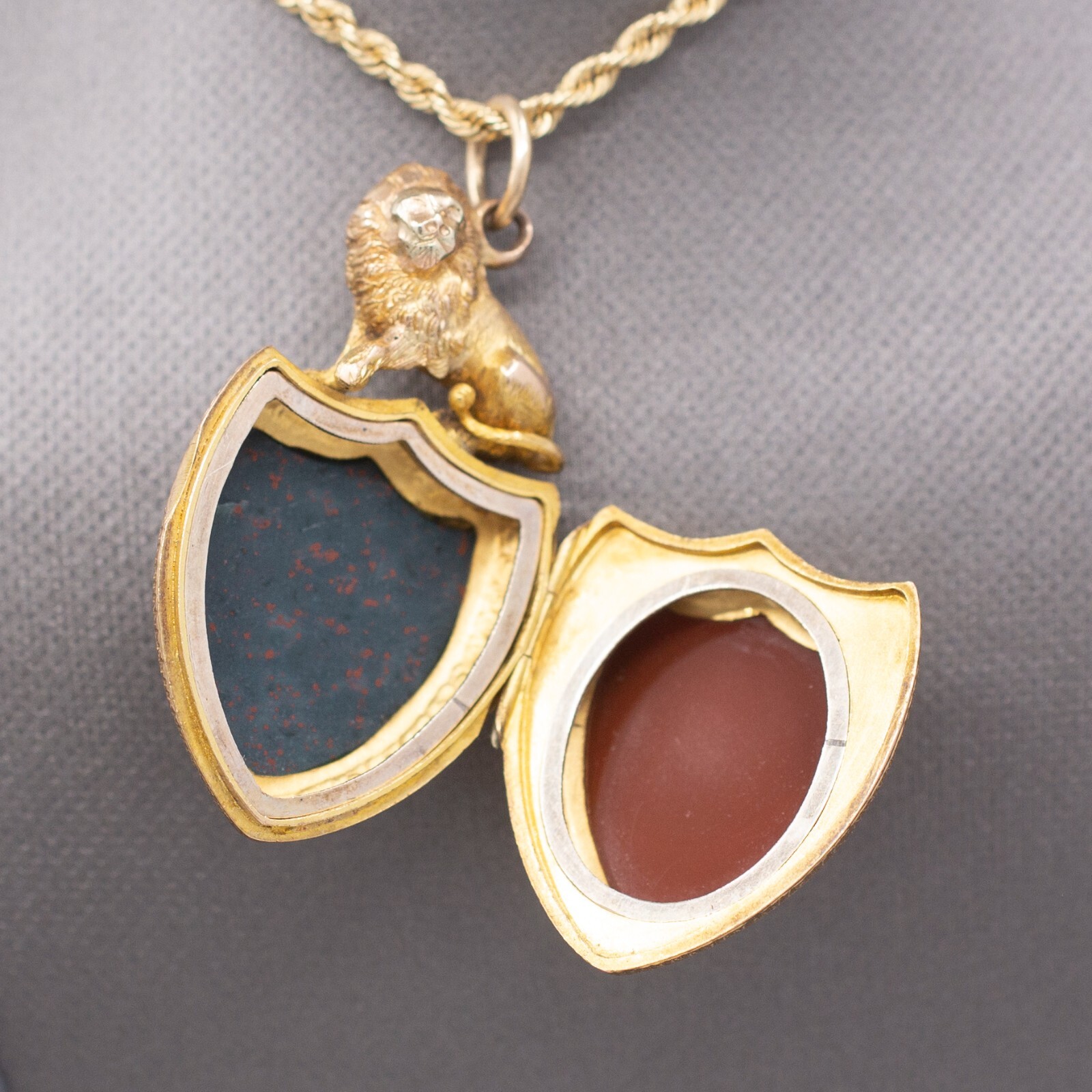 Victorian Lion Shield Locket with Sardonyx and Bloodstone in 14k | eBay