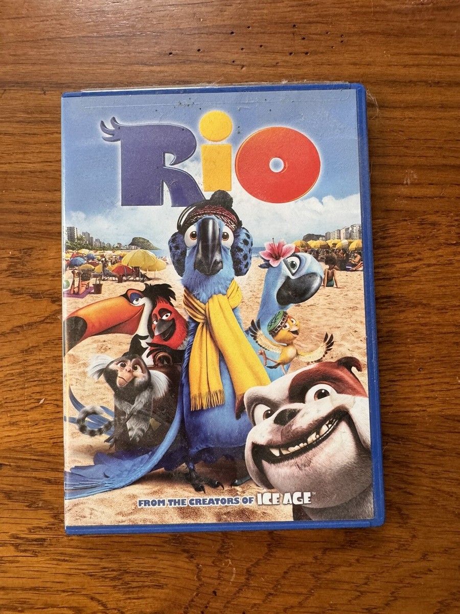 Jesse Eisenberg Y Anne Hathaway Rio (2011)