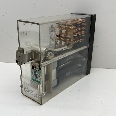 Safetran Systems 400500 Railroad Crossing Signal DC Relay Small Crack ...