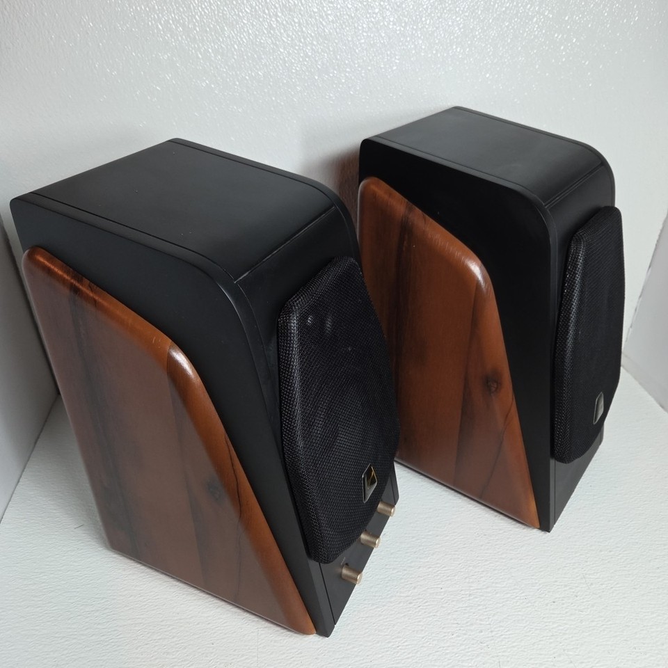 Swans M200 MKIII+ Powered Active Bookshelf Speakers Excellent Superb ...