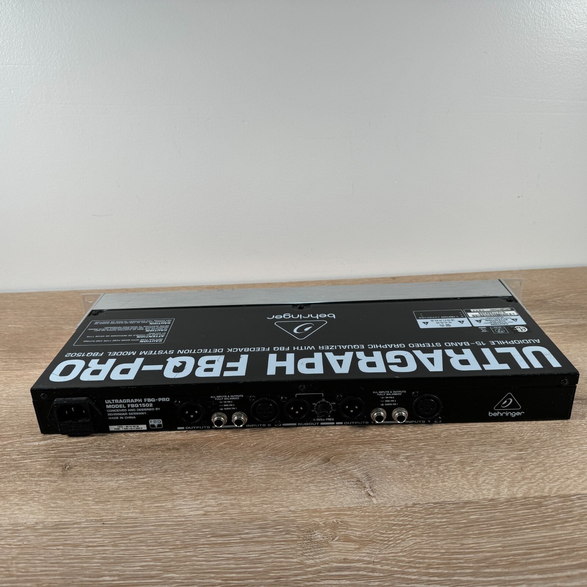 Studio Live Equalizer Behringer ULTRAGRAPH PRO FBQ1502 15-Band Graphic ...