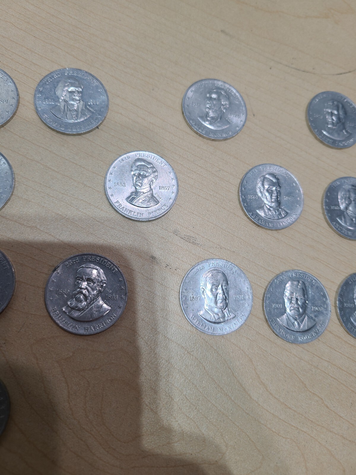 Lot 21 VTG SHELL MR. PRESIDENT COIN GAME Tokens - US President 1st to ...