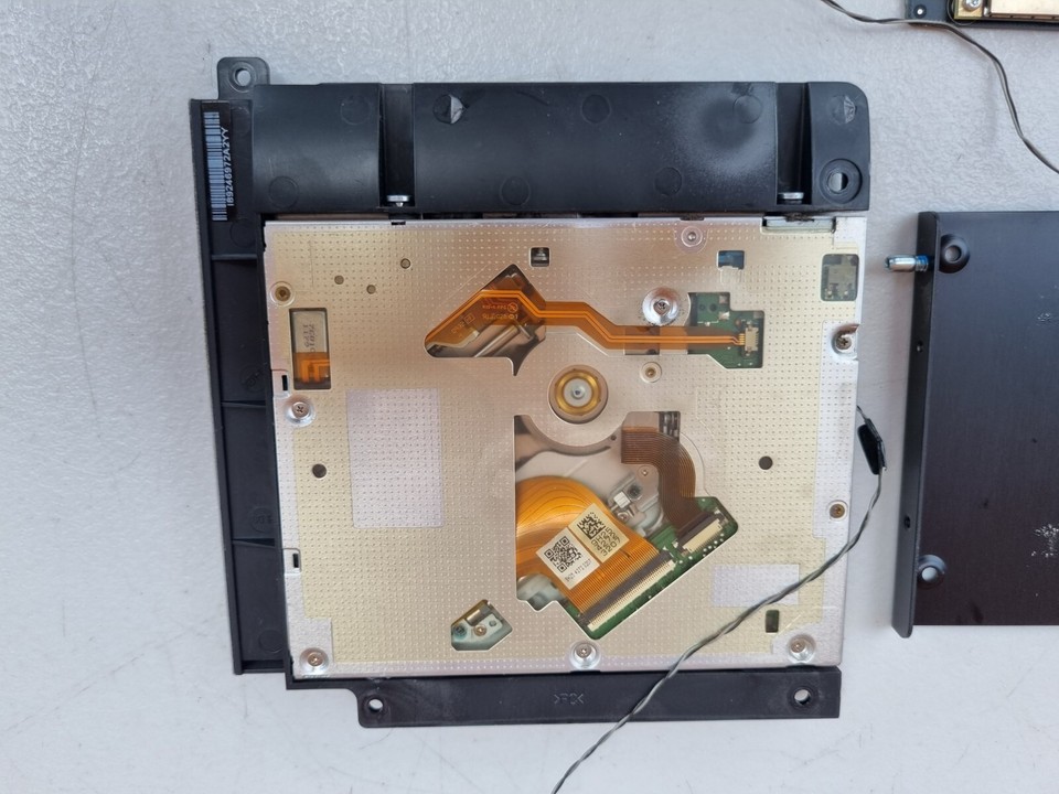 Apple A1311 EMC 2308. Power Supply 614-0445, Fans x2, DVD Drive, Wi-Fi ...