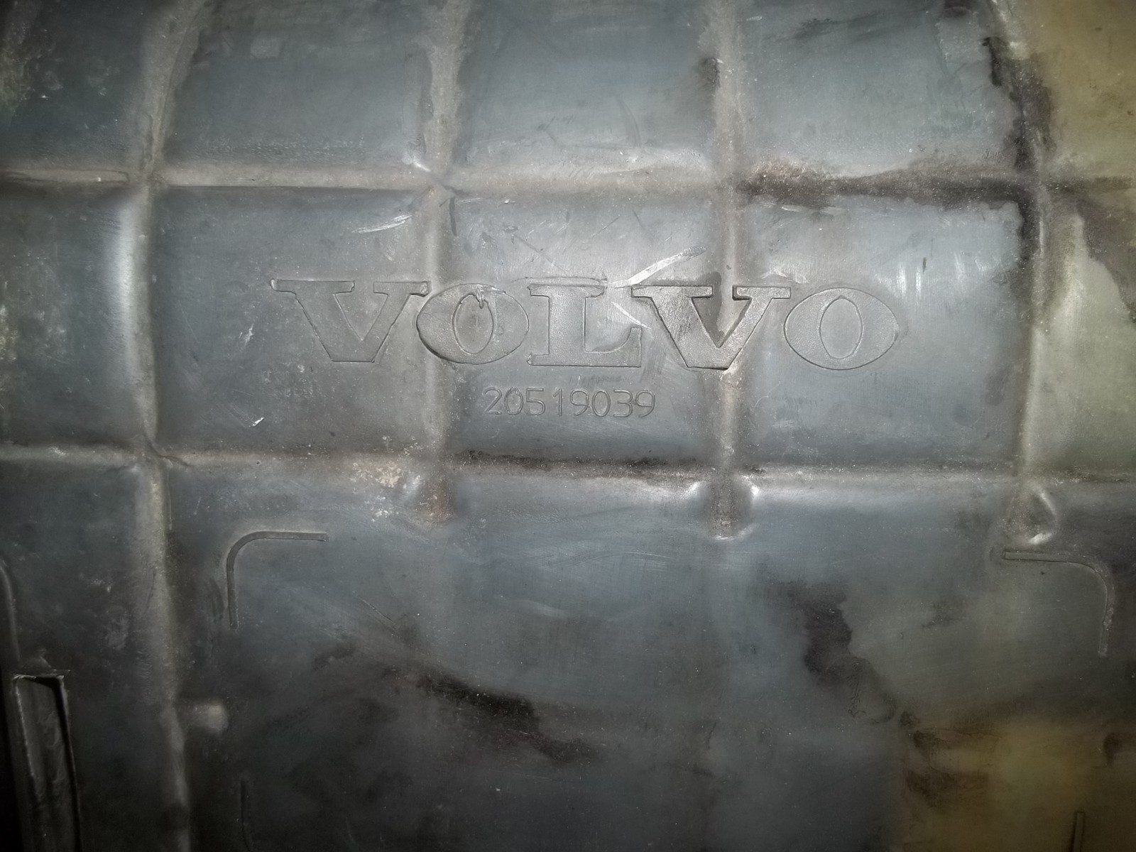 Volvo 20519039 Radiator Coolant Reservoir *FREE SHIPPING* | eBay