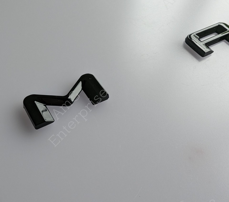 Emblema Trasero Brillante Negro Metalizado Letras Para Ford PUMA ST ...