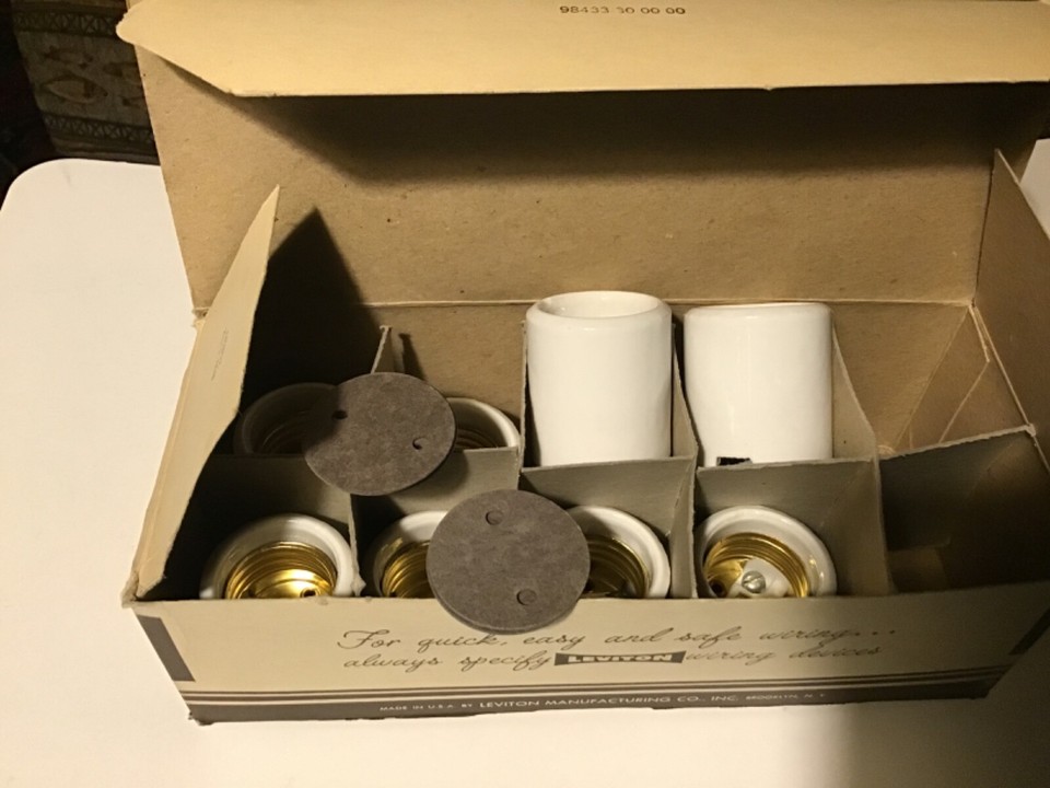 10 Leviton 10045-1 Porcelain Keyless Lamp Holders Medium Light Socket ...