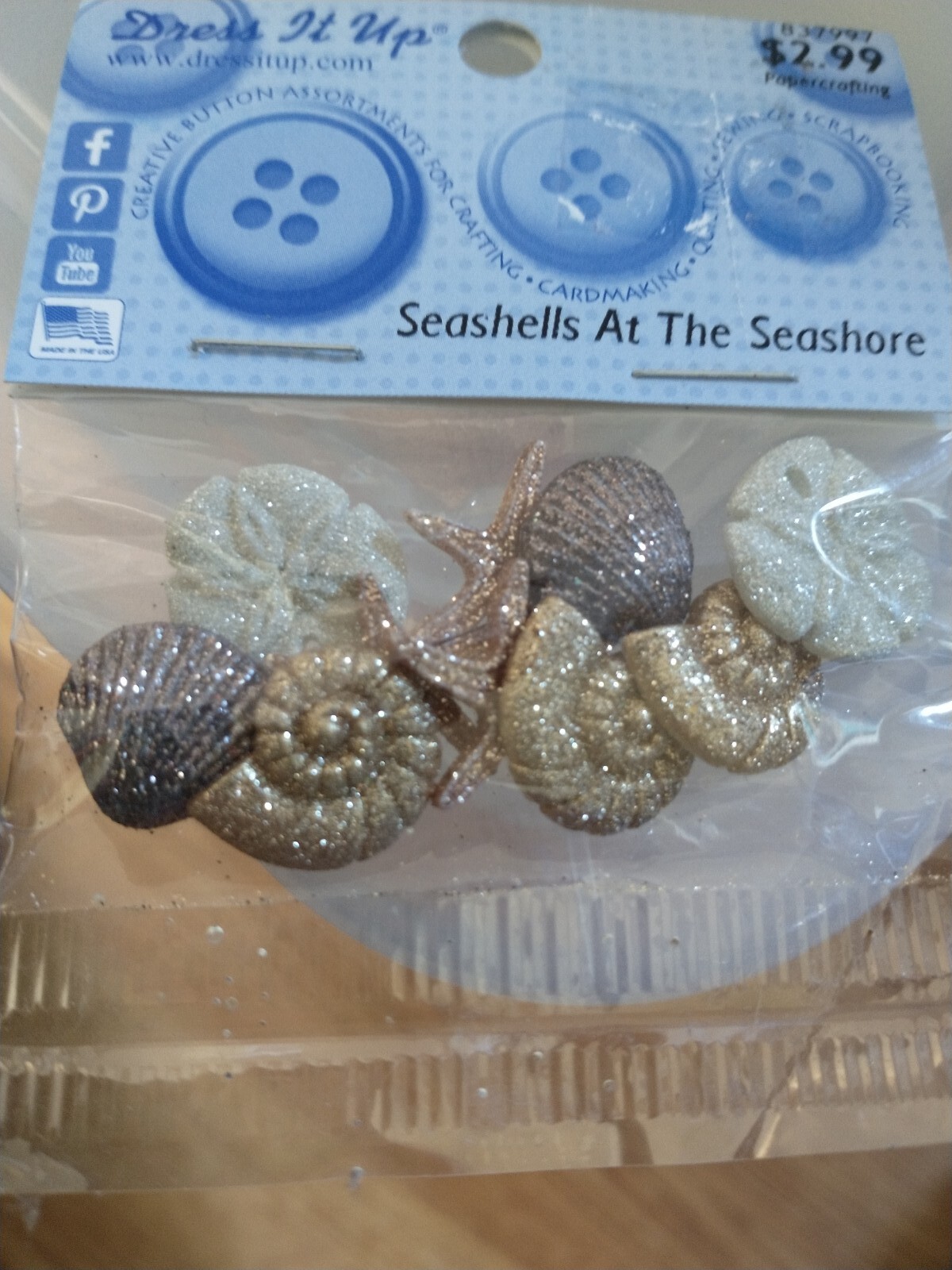Seashells at the Seashore Glitter Seashell Buttons Jesse James Dress It ...