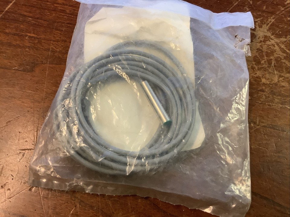 Baumer Electric IFRM 06P1701/L Inductive Sensor 2mm Sening Distance ...