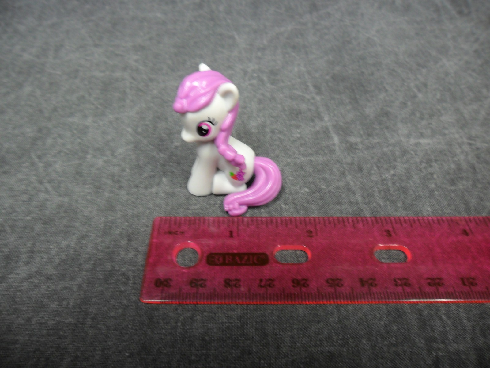 My Little Pony NEW * Berry Preppy * Blind Bag Mini Friendship Is Magic ...
