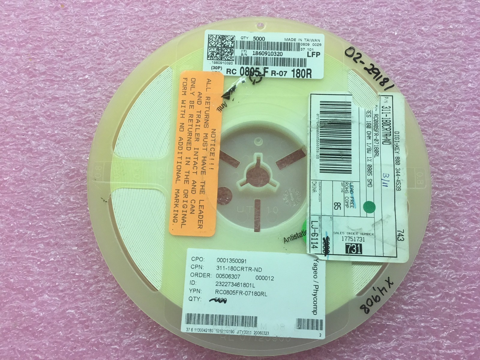 (4,608 PIECE REEL) RC0805FR-07180RL, YAGEO, RES SMD 180 OHM 1% 1/8W ...