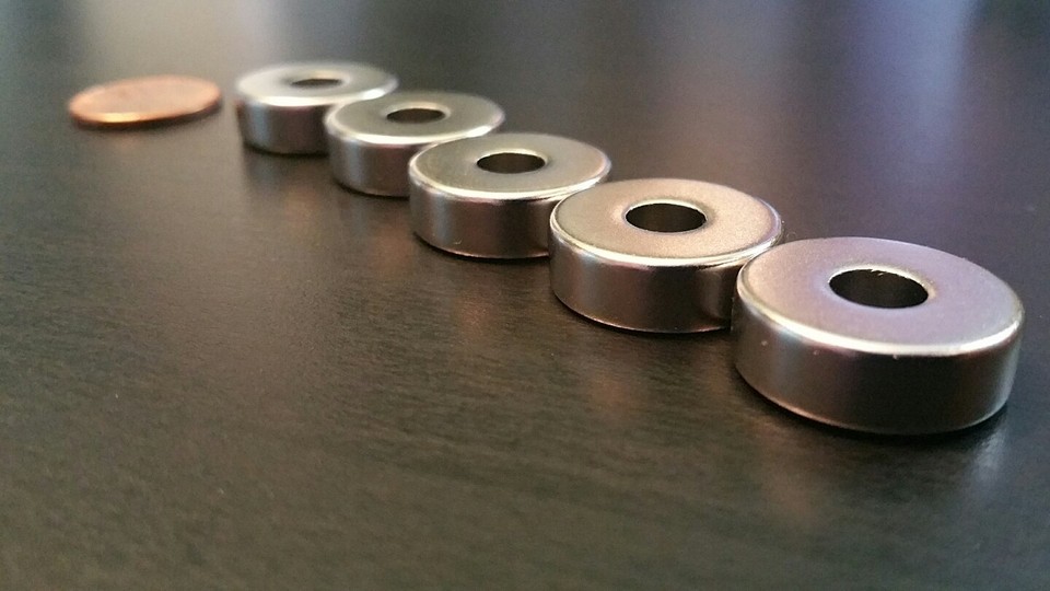 5 Large Neodymium N52 Ring Magnets Super Strong Rare Earth 3/4" x 1/4 ...