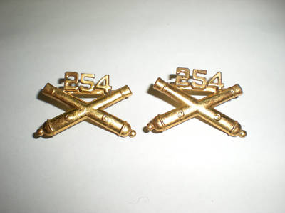 US ARMY WWII 254TH FIELD ARTILLERY OFFICER COLLAR INSIGNIA - ORIGINAL ...