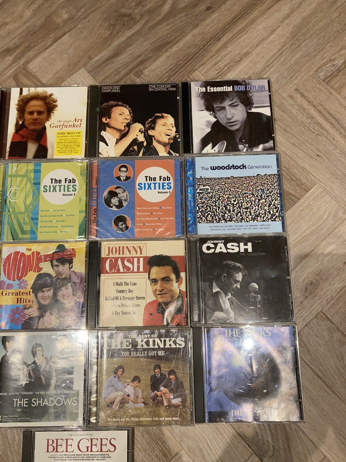 job lot CD’s (johnny cash,The fab sixties,kinks,etc) good condition ...