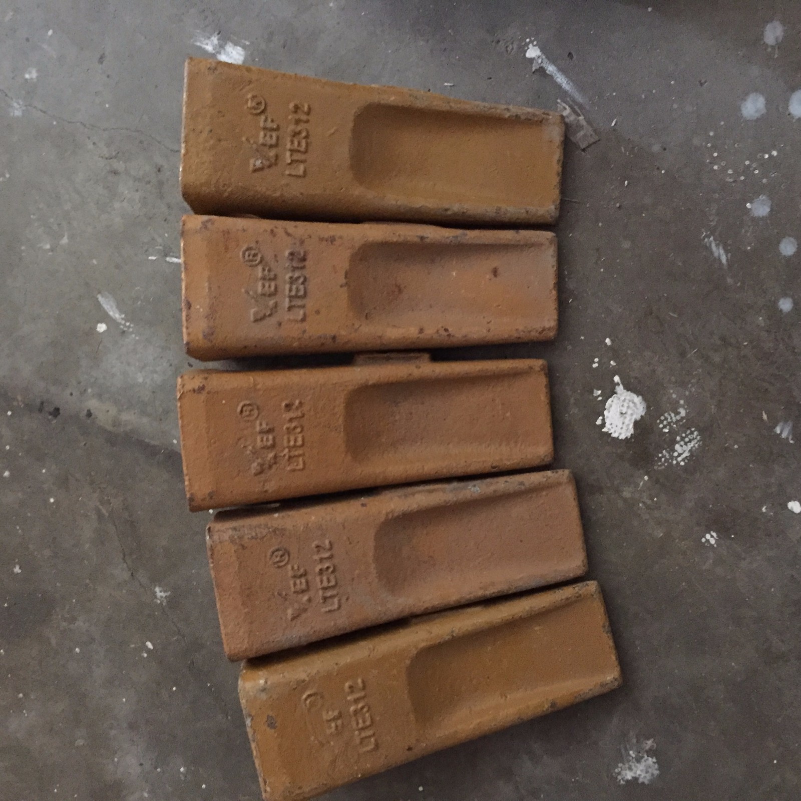 5 PCS 4621686 TEETH POINT ,4621687 PIN,4621688 RUBBER FITS HITACHI EX60 ...