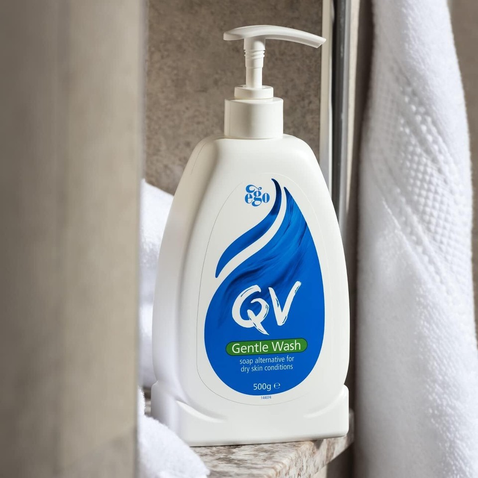 QV Gentle Wash, Gentle, Soap-free Moisturising Body Wash for Dry Skin ...