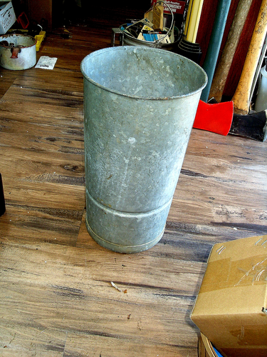 VINTAGE GALVANIZED METAL 16 X 9 WELL WATER BUCKET, NO HANDLE | eBay
