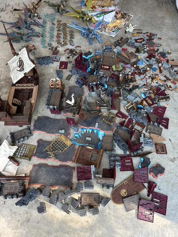 Huge Lot of Mega Bloks Dragons Pirates Krystal Wars Castle Ship Weapons ...
