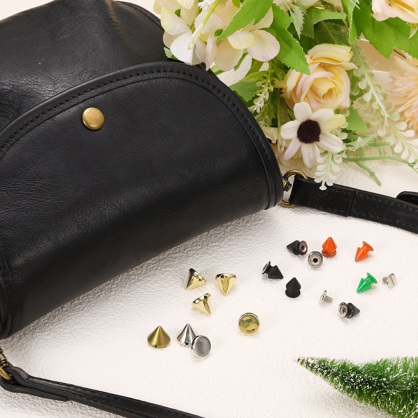 200Pcs Acrylic Spike Cone Studs, 6x6mm Flat Back Sew on Punk Beads ...