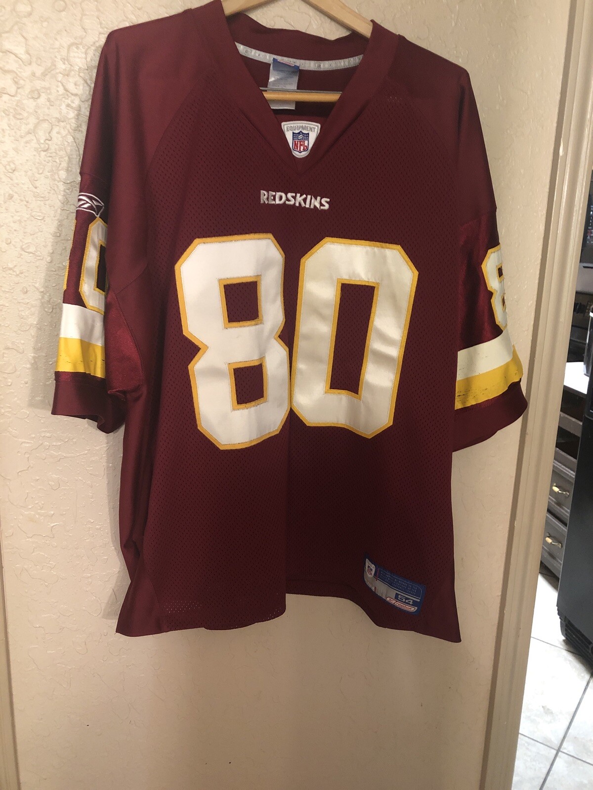 Reebok NFL Equipment Washington Redskins Large Football Jersey, #80 ...