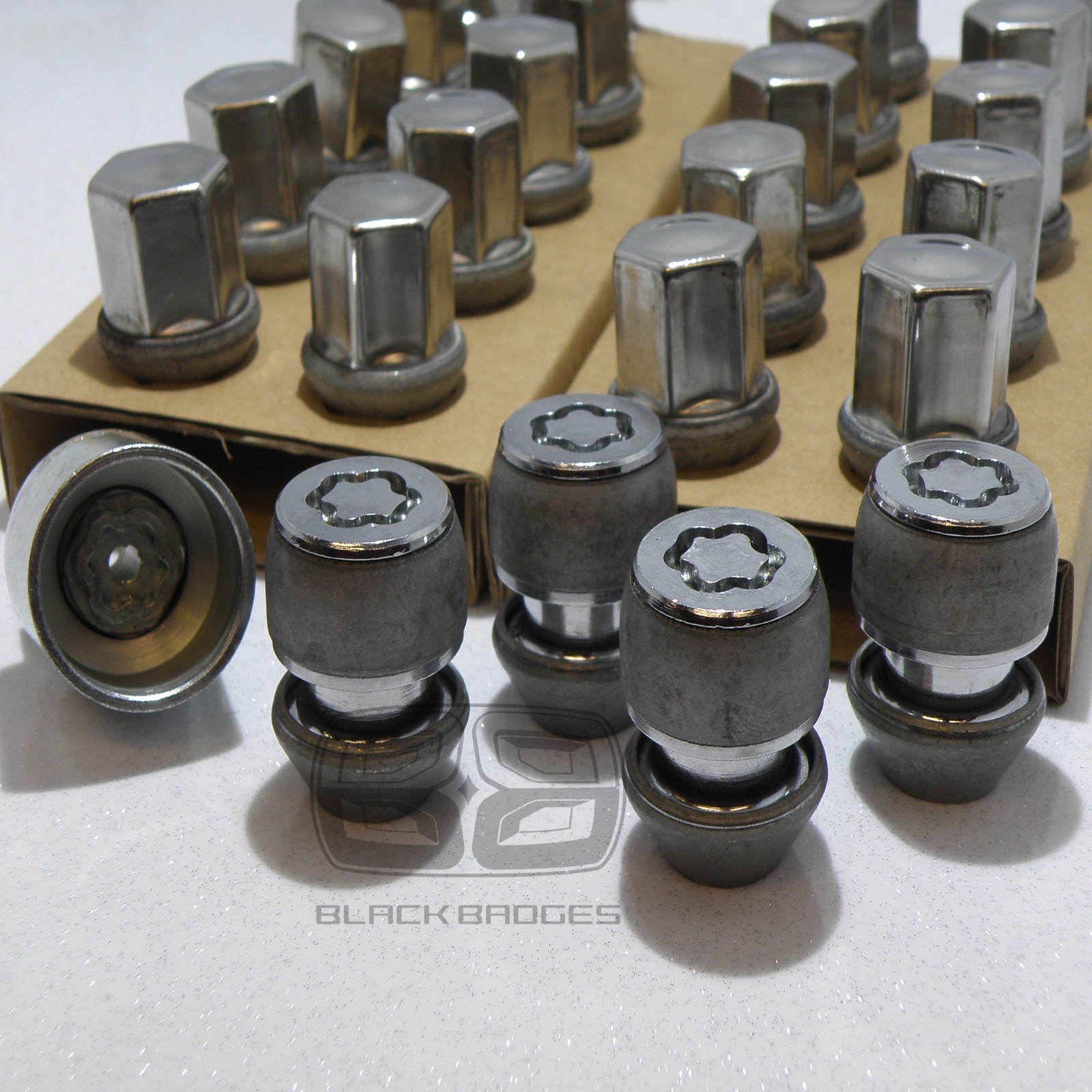 GENUINE LAND RANGE ROVER EVOQUE ALLOY WHEEL NUTS SECURITY LOCK BOLTS ...
